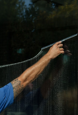 How To Clean Windows Without Streaks | Glassmate Window Solutions